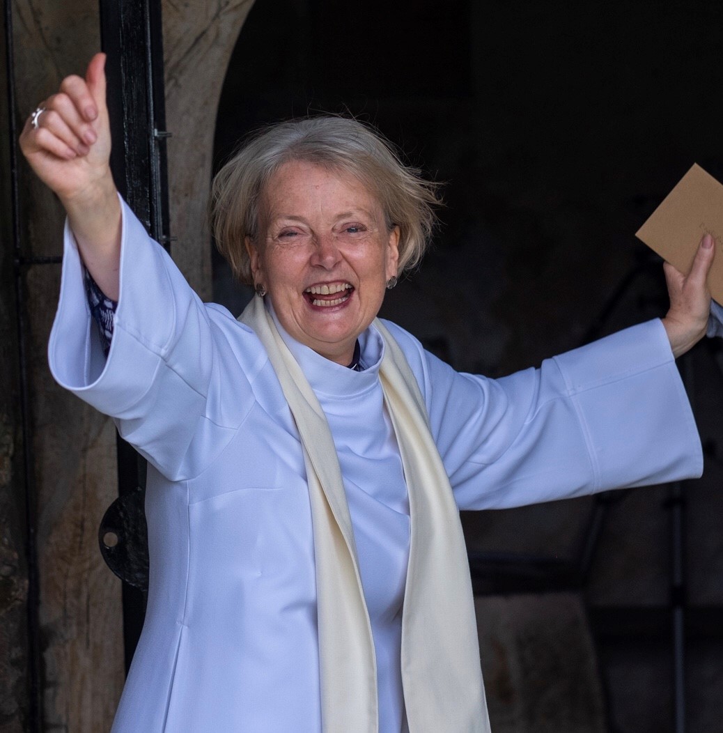 Celebrating a new chapter – caruconwy.com